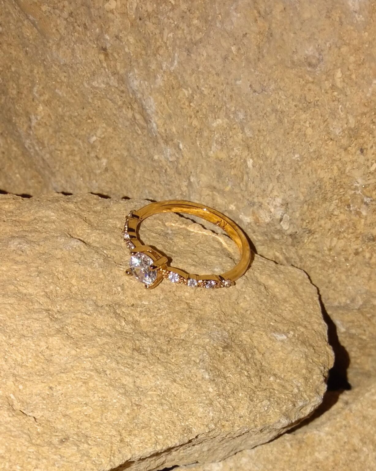 Silent Star Ring - Nuzha